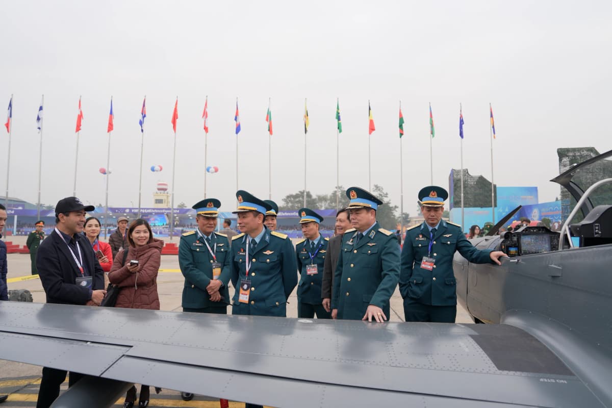 Flying Legend Vietnam - Khát vọng vươn mình cùng đất nước